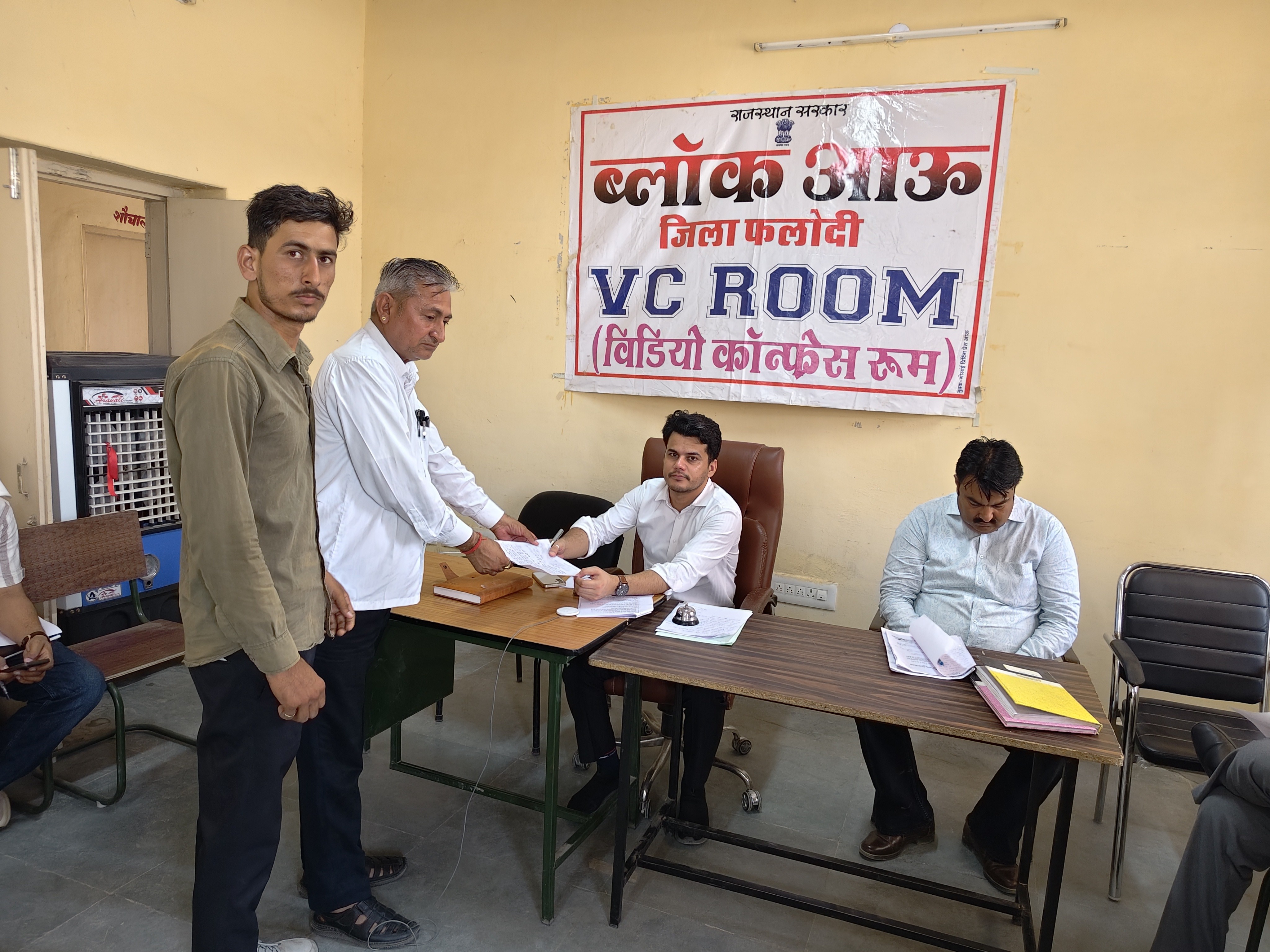 Aau SDM Poonamchand Directs Swift Resolution of 5 Grievances