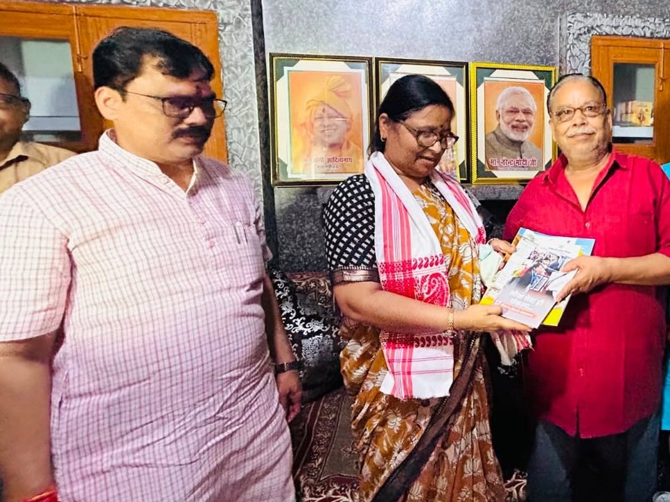 BJP Holds Public Connect Campaign, Discusses with Luminaries in Baver ...