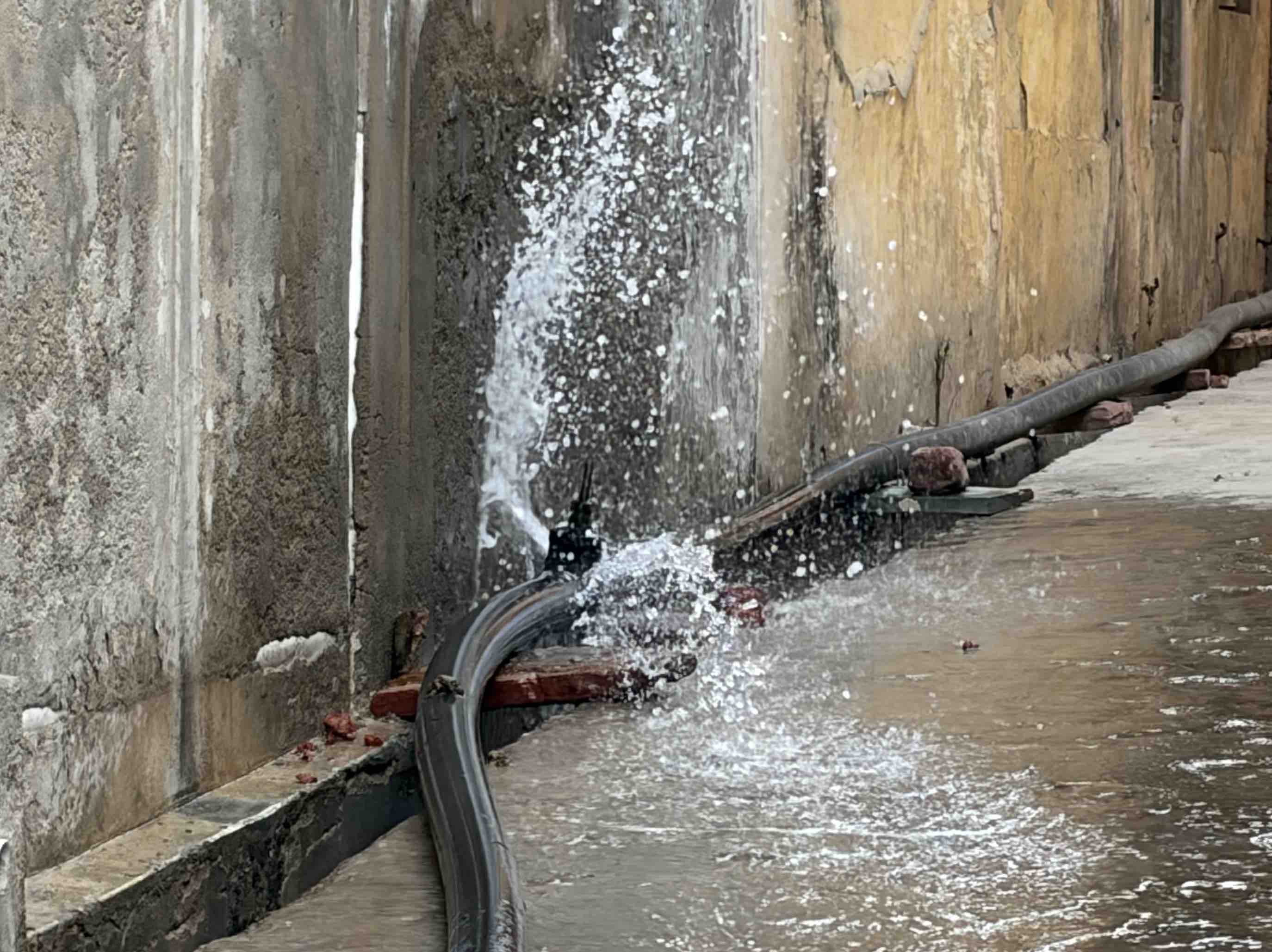 Nadbai Water Pipeline Leakage | Punjabi Colony Khatik Mohalla Water Woes