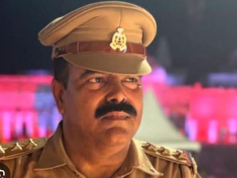 Bikapur Kotwali Prabhari Inspector Vikram Singh Wins Public Trust
