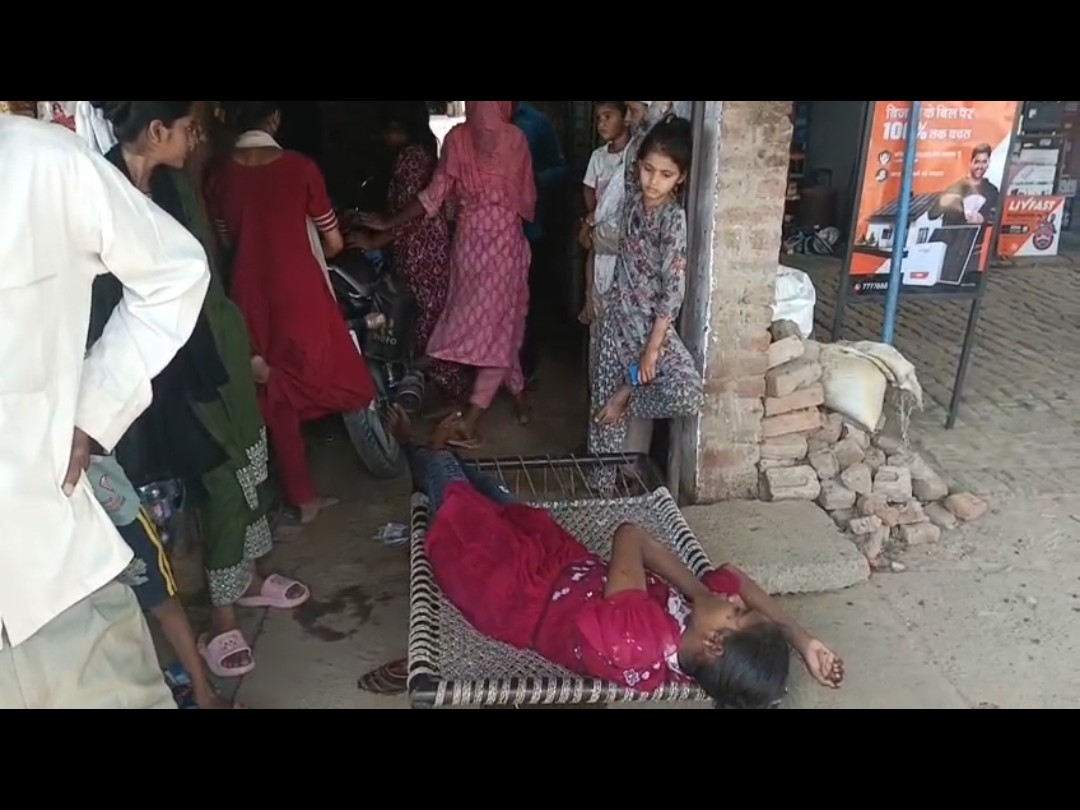 Sandi Nagar Palika Negligence: Student Falls into Open Drain