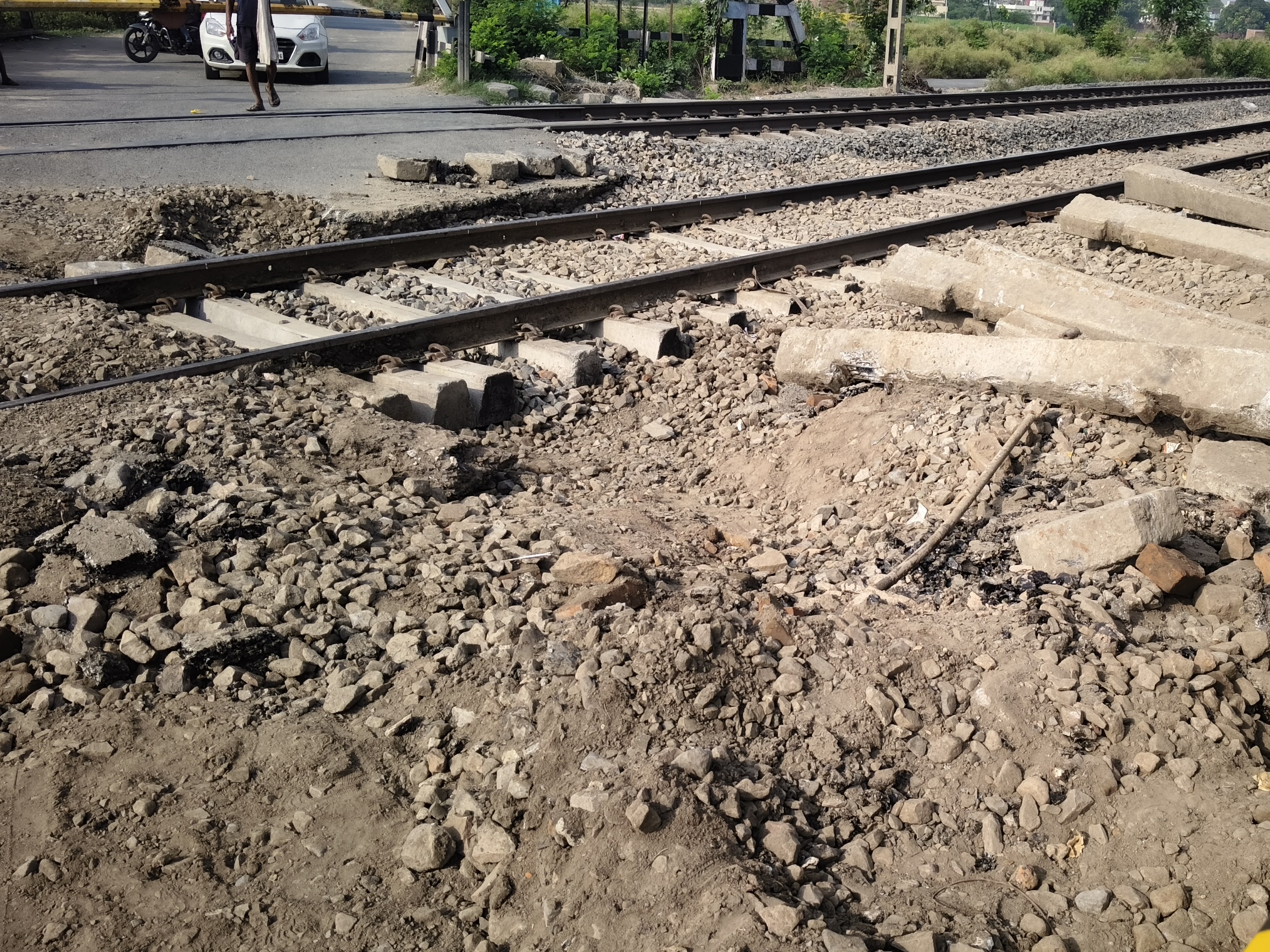 Dildarnagar Traffic Jam | Overbridge Demand Rises as Gitti Scatters at ...