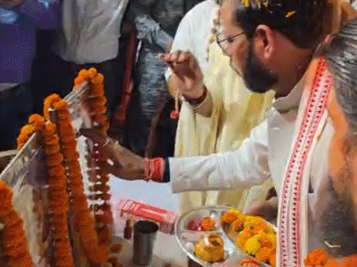 Brahman Sabha Lucknow Event: Manoj Pandey Honored with Mace & Crown