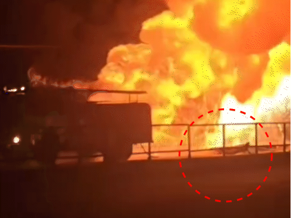 Bairagarh Road Fire | Bhopal Fire Crackers Blast 70 Feet Flames