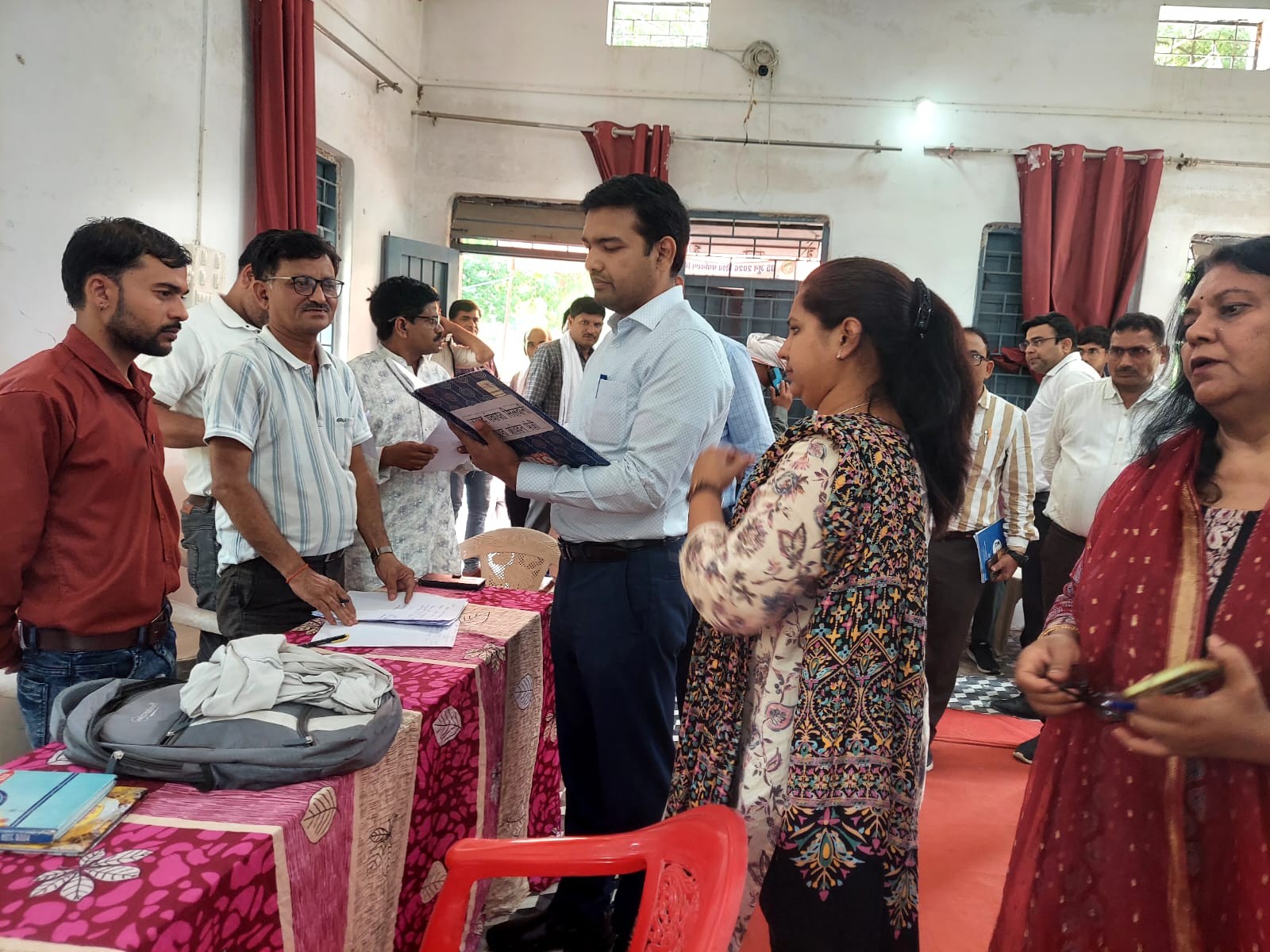 Raisen Jan Kalyan Shivir Inauguration | Collector Inspection, CM Health ...