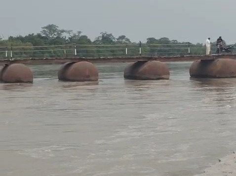 Pilibhit Pantoon Bridge Closed 2 Days Early | 24 Villages Cut Off