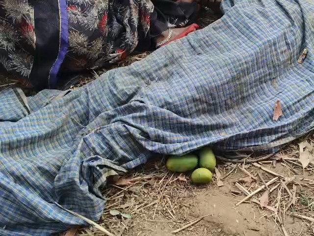 Chandauli Lightning Strike Accident | Woman & Child Death