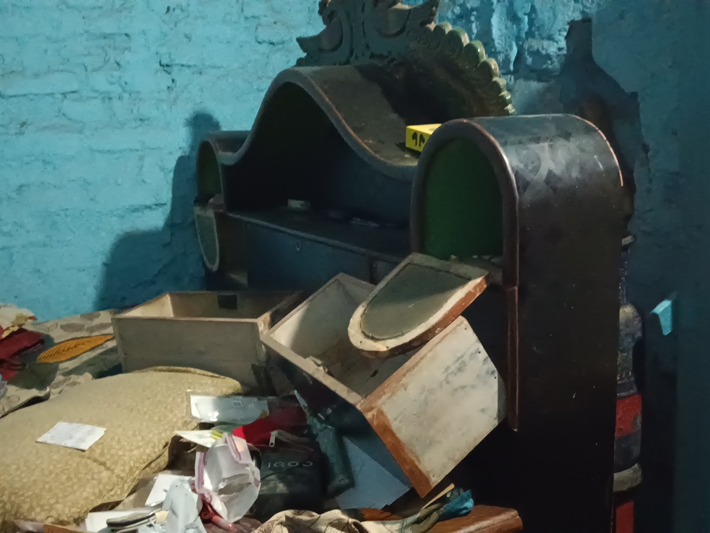 Rajgir Mela Family Cash Theft | Akbarpur Chowk Shop Burglary