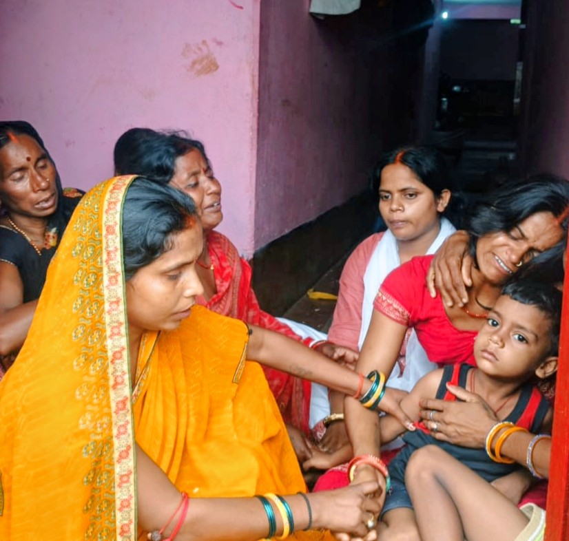 Dumri labourer dies after falling from a ladder in Bengaluru, family mourns