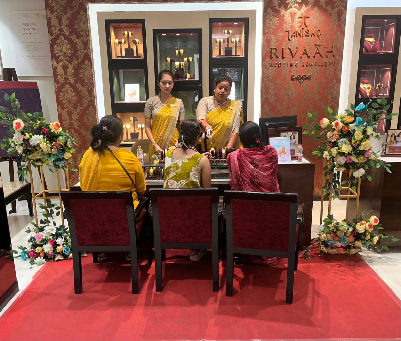Tanishq organised a grand Bangle and Chain Fair