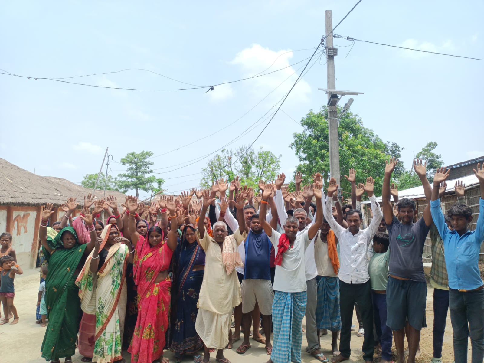Bihar Lakra Village No Road | 300 Families Struggle Daily