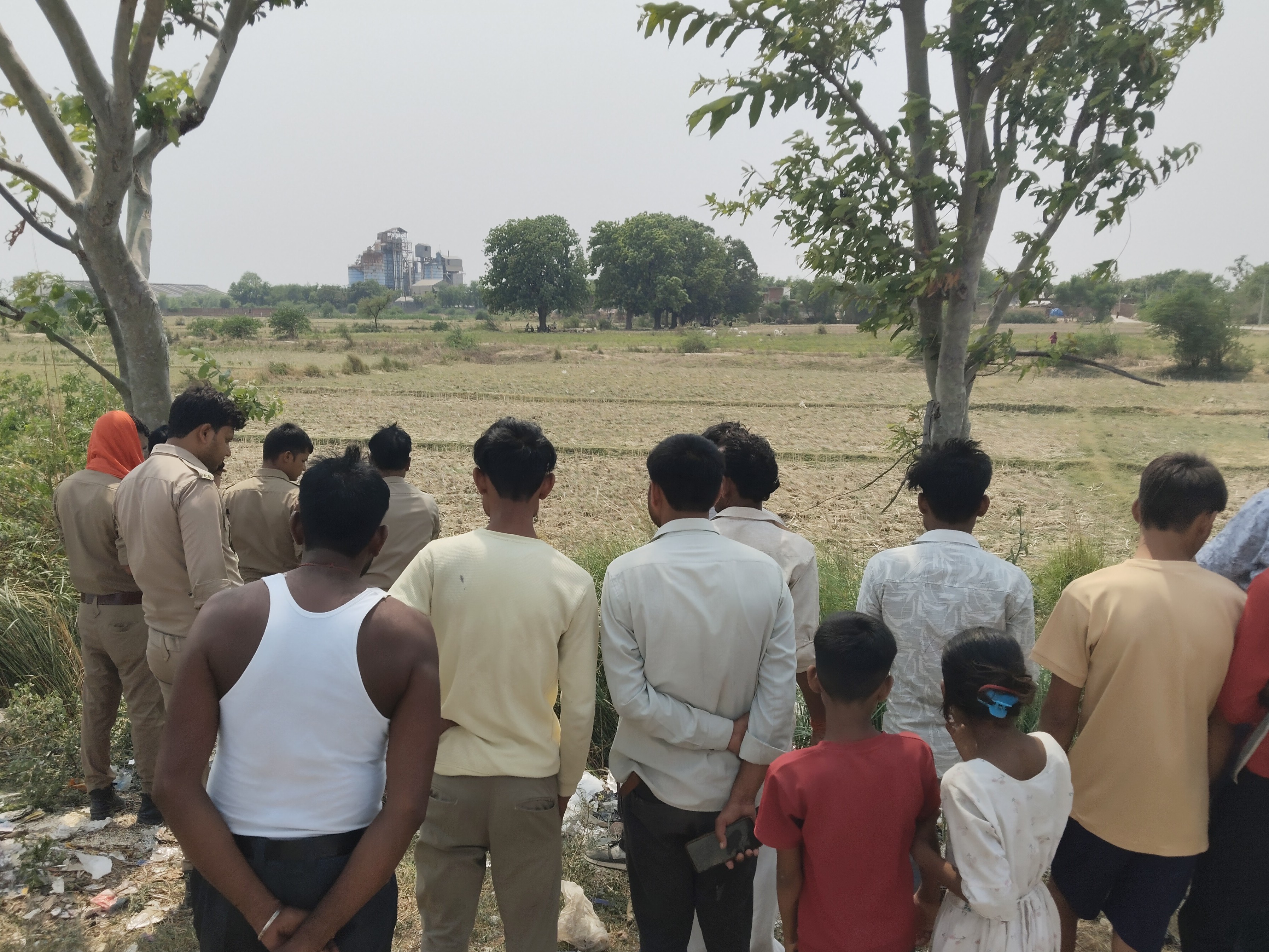 Prayagraj: Unknown Woman Body Found in Pit; Police Investigation Launched