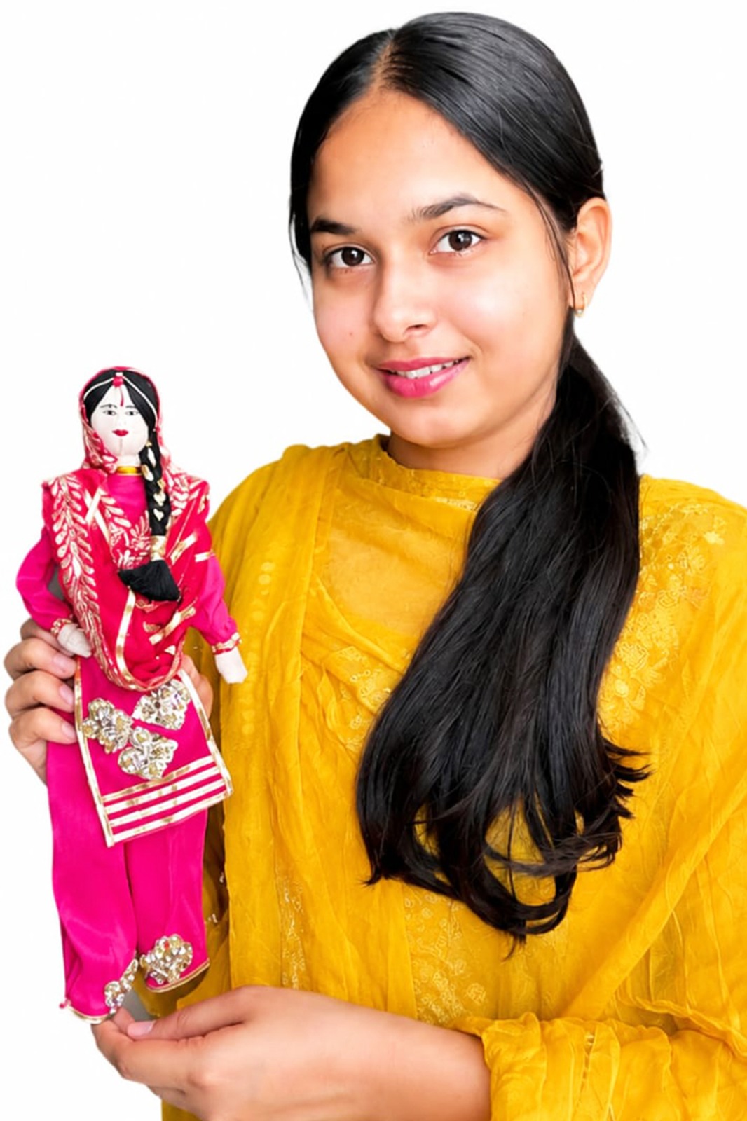 Sukhpreet of Sunam topped in hand-making dolls, Damandeep of PAU got ...