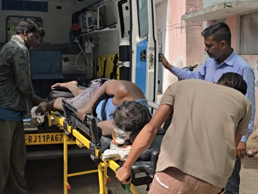NH-34 Accident: Hamirpur Dumpers Collide, Driver-Helper Injured