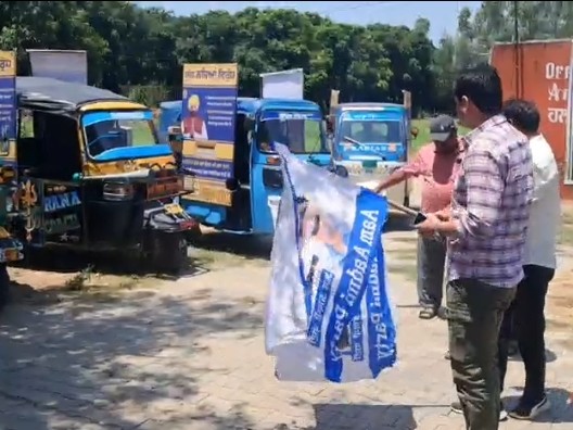 Pathankot War Against Drugs Campaign Phase 2 Launch: E-Rickshaw ...