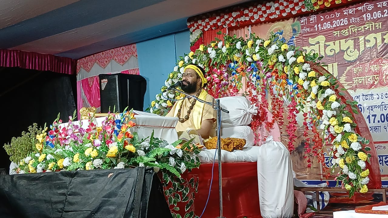Crowds gathered at the Mahashakti Yagna, where the story recounted King ...