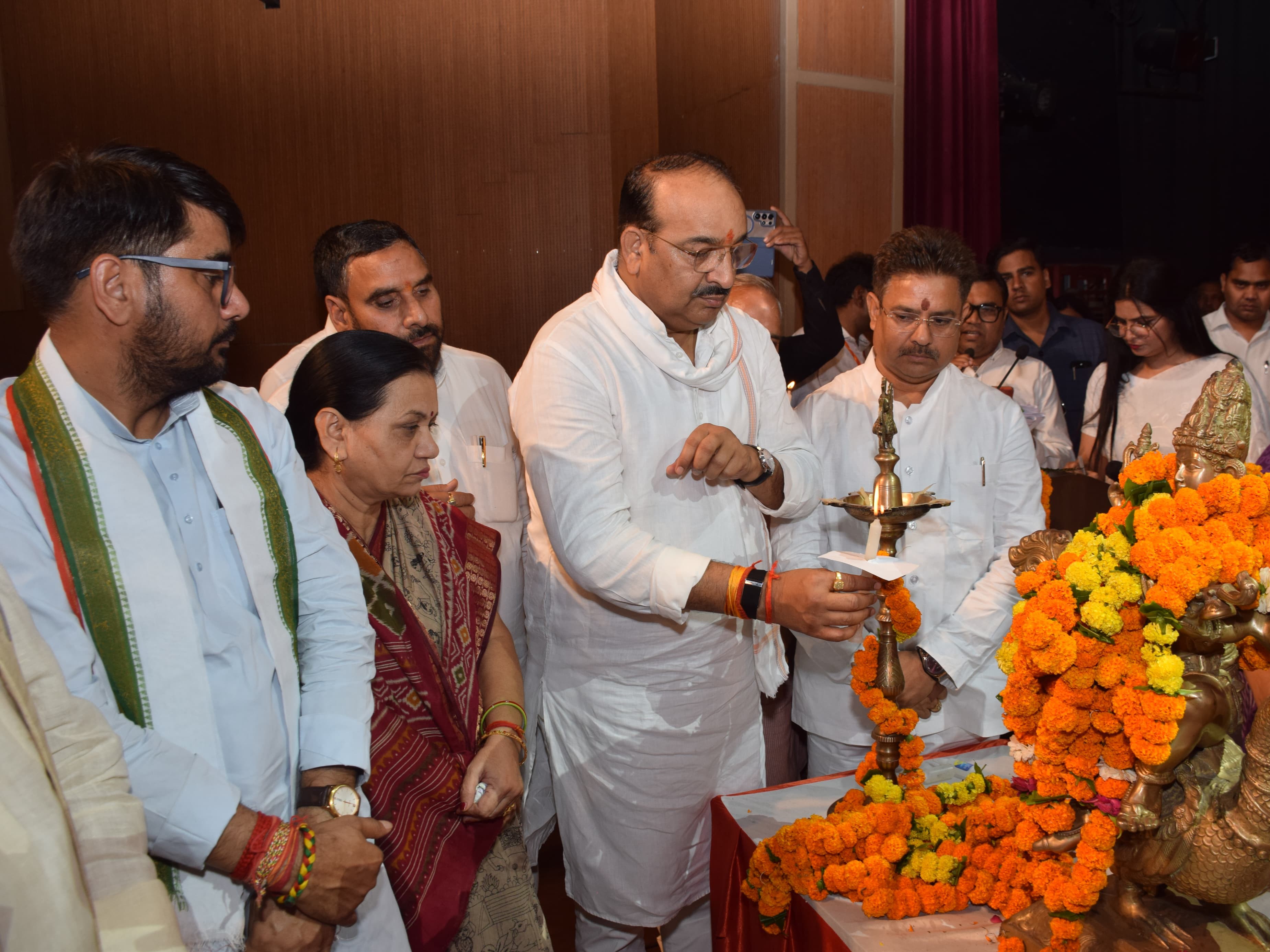 AMU Controversy: Ministers Religious Slogans Spark Student Protest
