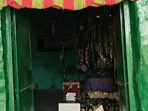 Ghaziabad Illegal Mazar Demolition | Tronica City, Hazrat Shaheed ...