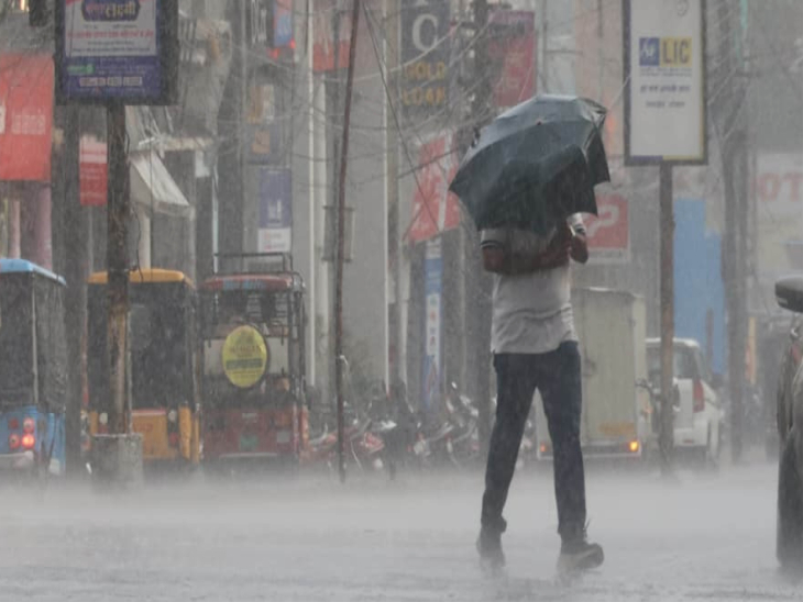 Super El Nino's shadow on monsoon