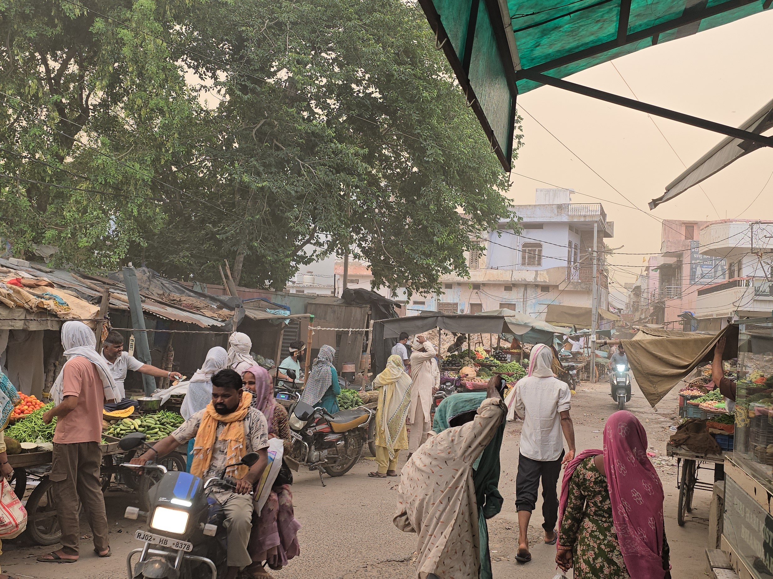 Ramgarh Shops Tarps Blown Away | Temp Drop Amid Dust Storm