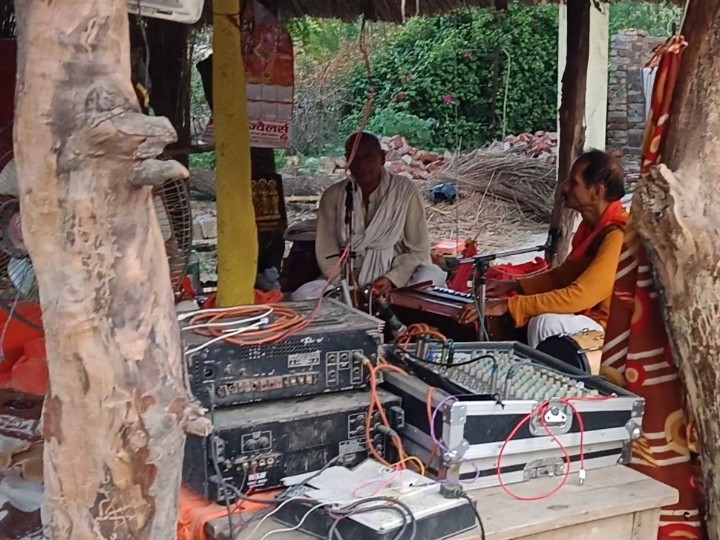 Ayodhya Ram Dhun | Malmas Devotees Pray for Countrys Prosperity