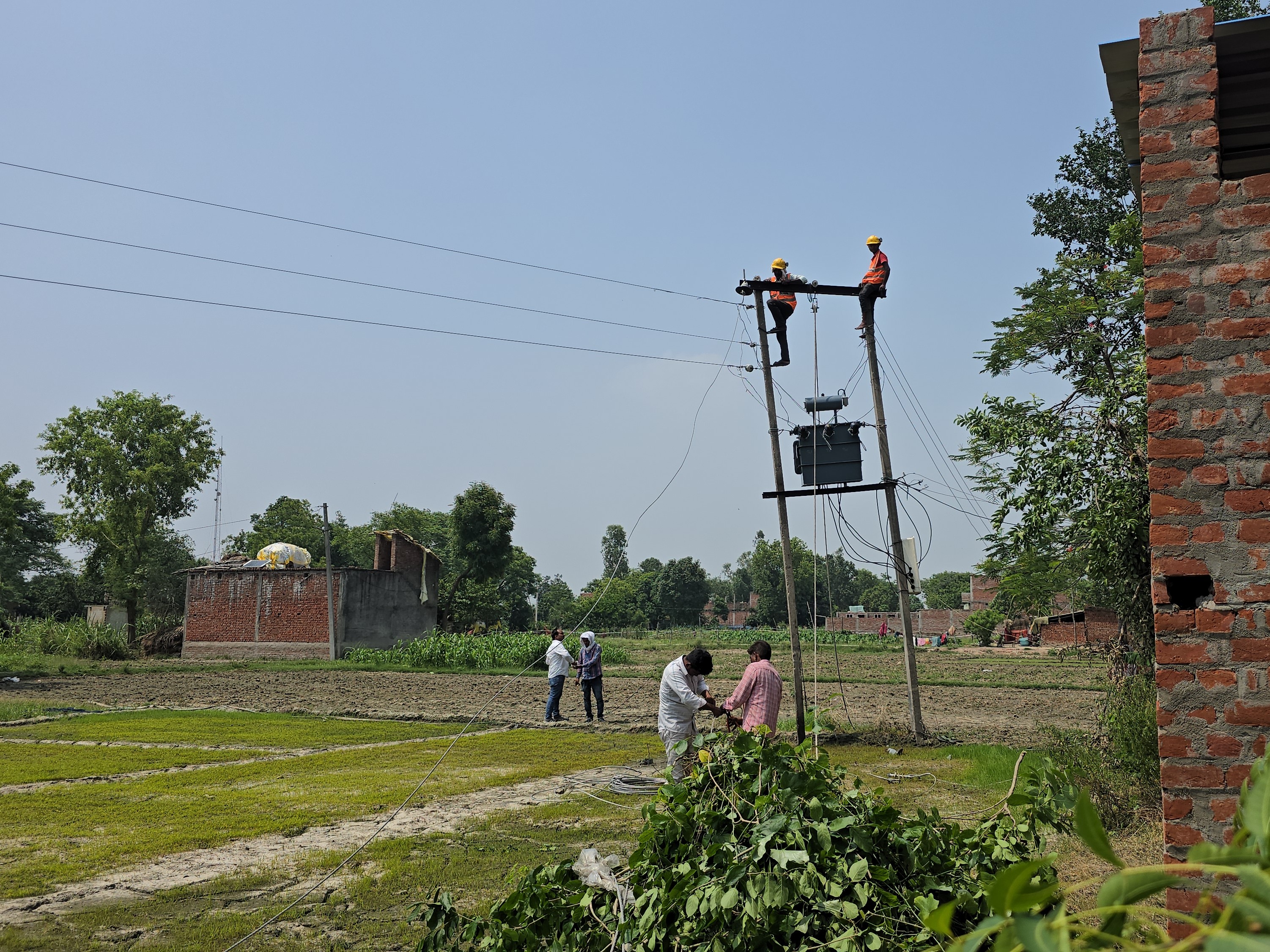 Chishtipur Power Restored | New Transformer & Pole Installed in Atrauliya