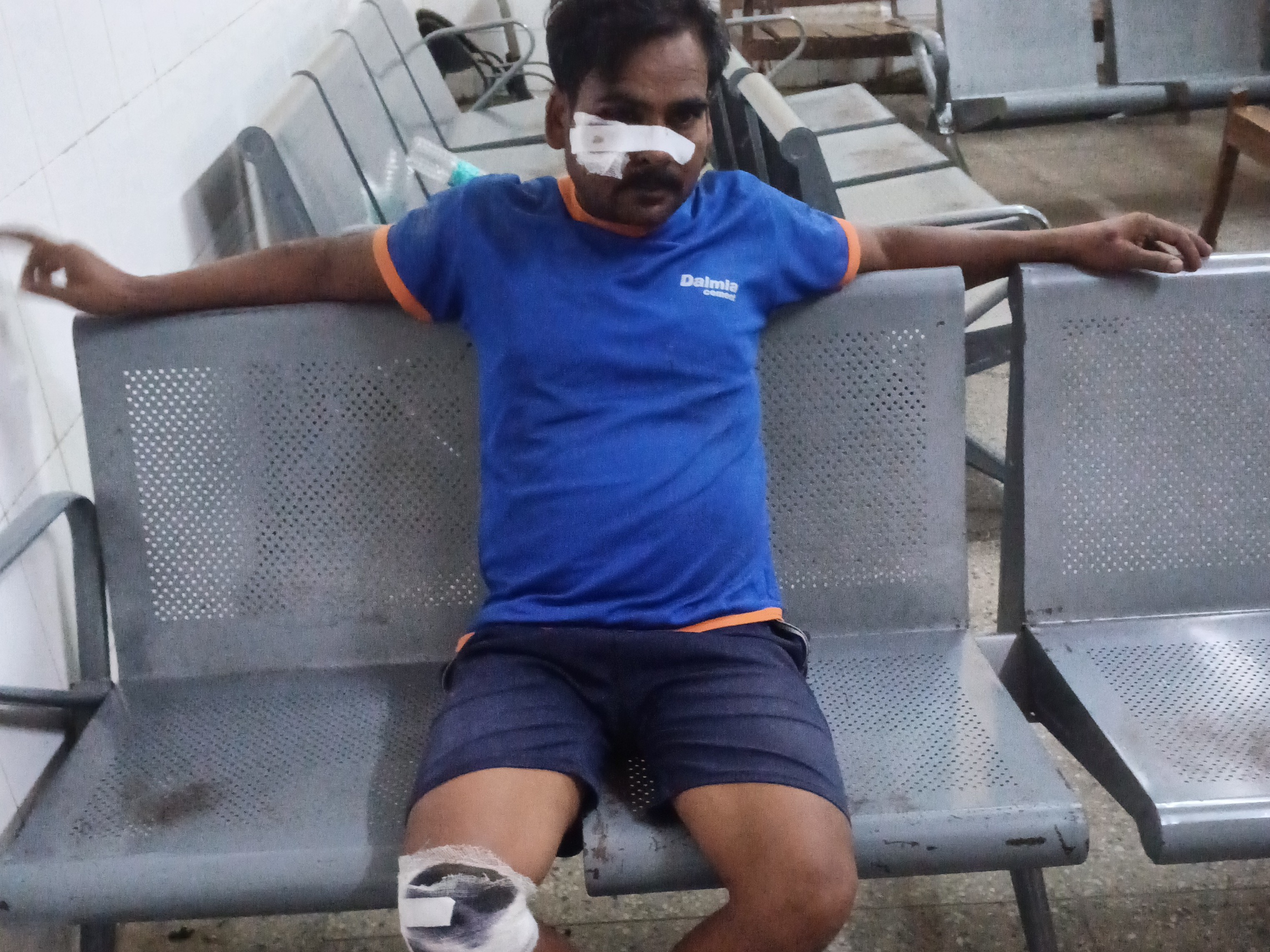 Kushinagar Bike Accident | Youth Critical, Hospitalized