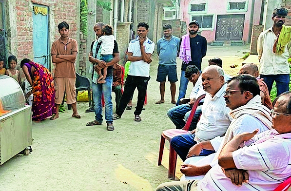 A middle-aged man injured in a fight four days ago died during treatment.