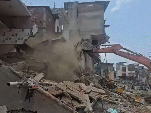 Indore Nagar Nigam Action: 80+ Homes Demolished Amid Instagram Scam