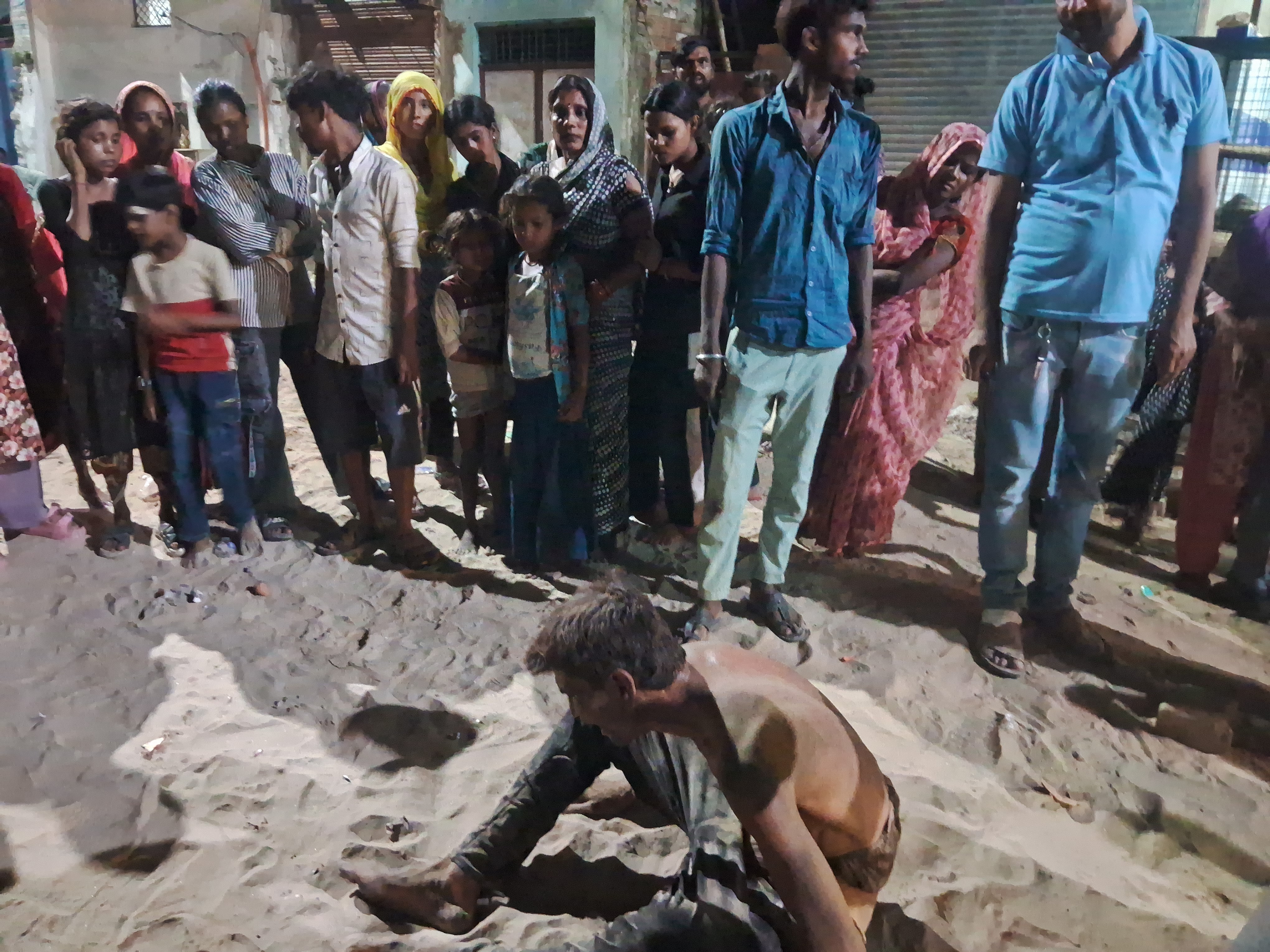 Naini Youth Beaten | Child Lifting Accusation, Prayagraj