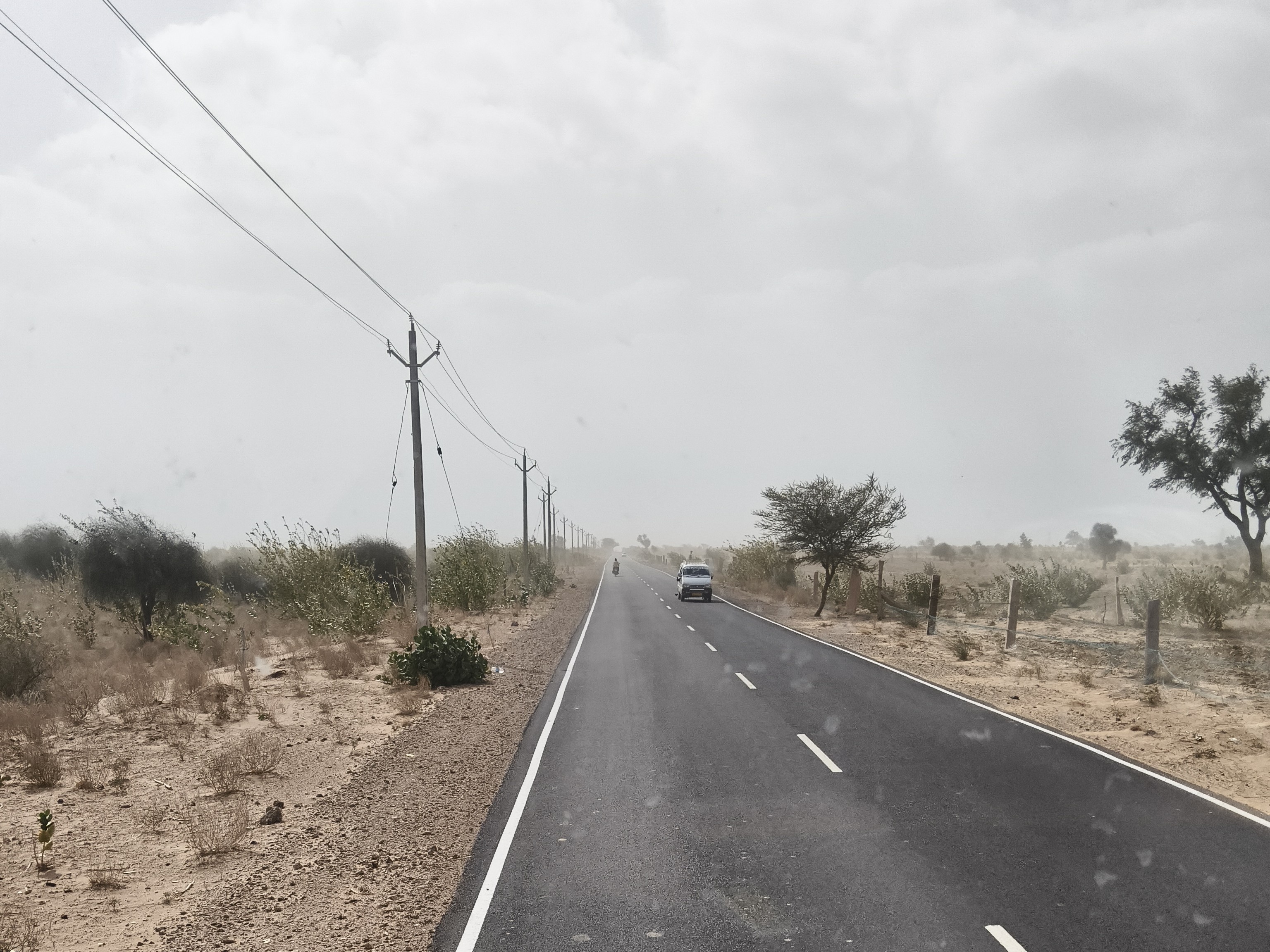 Sankda Dust Storms Disrupt Life | Farmers, Drivers Face Difficulties