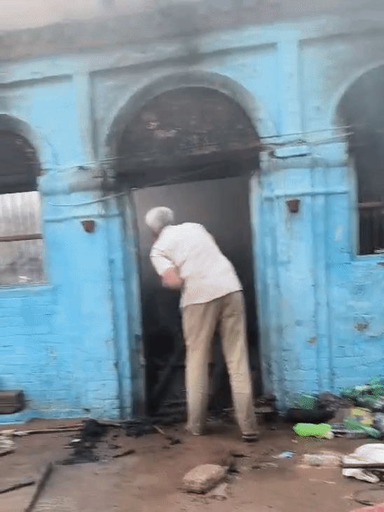 Kanpur Shivarajpur Kyona Village Cylinder Blast | Fire Brigade Reaches