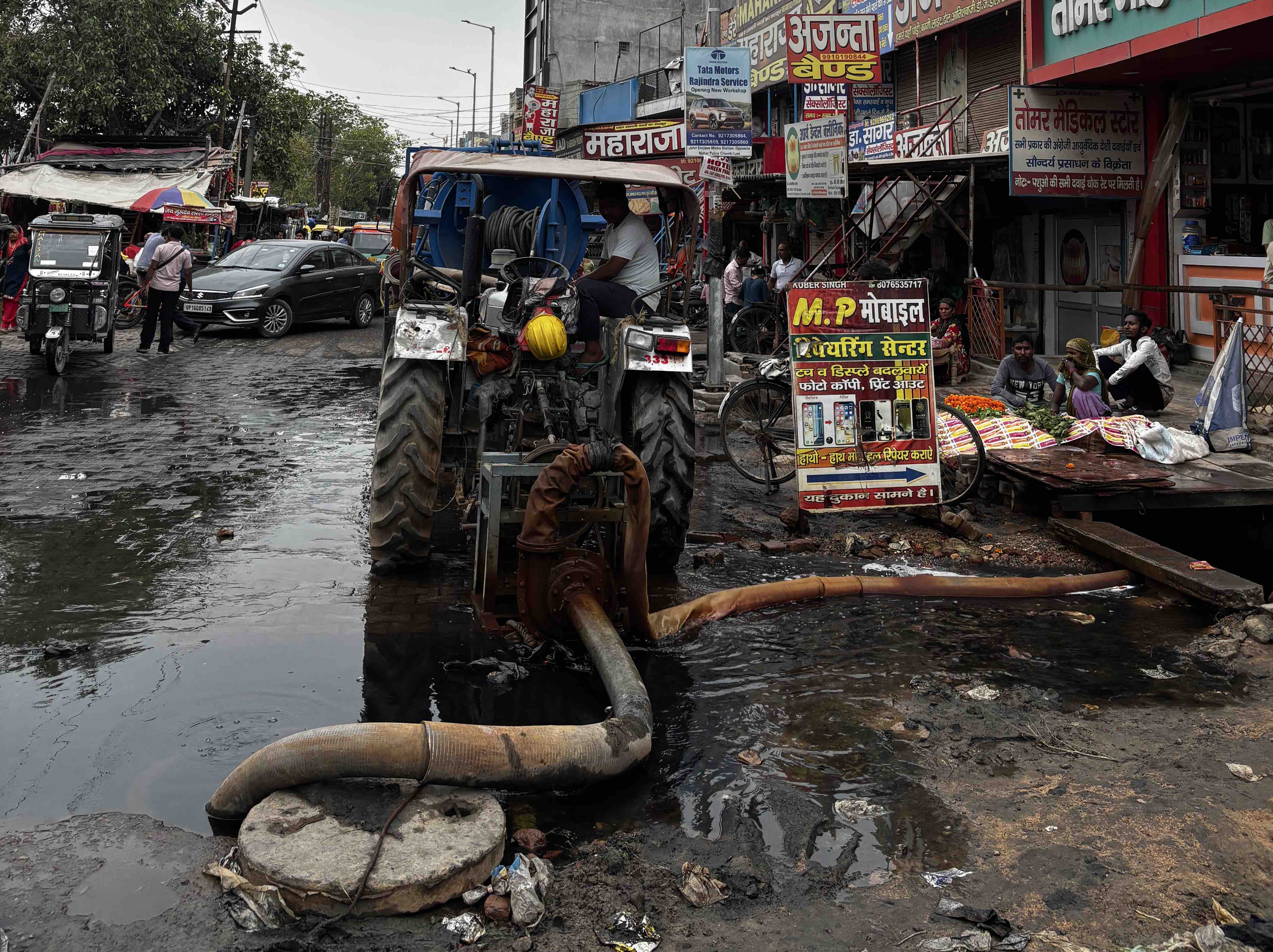 Ghaziabad Nagar Palika Sewer Cleaning | Loni Border Waterlogging