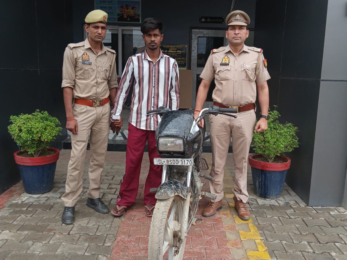 Delhi Stolen Bike Caught in Loni | Youth Arrested