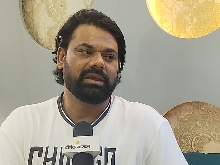 Bhojpuri Actor Dev Singhs Journey: From Orchestra Seat Struggle to Stardom