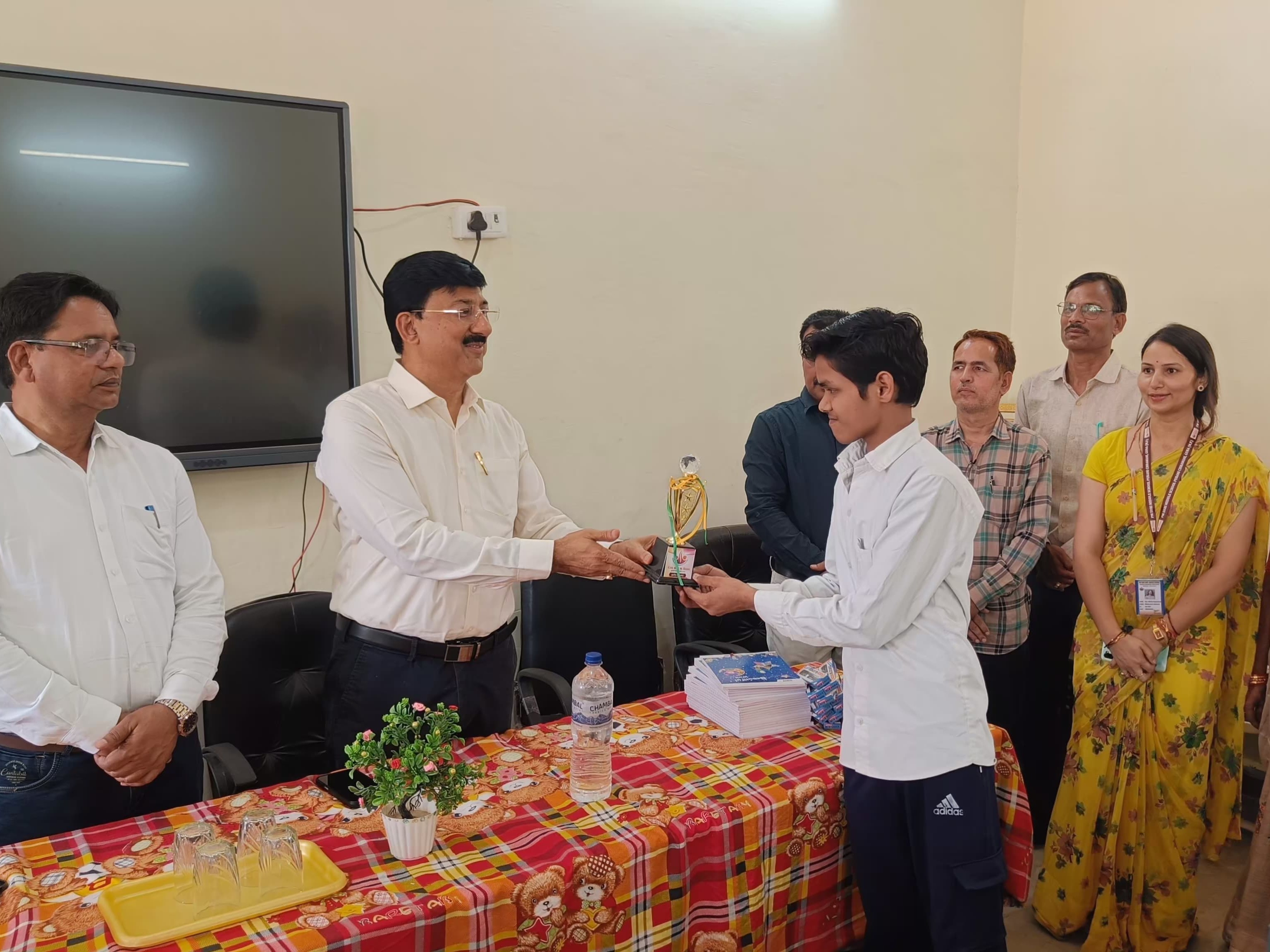 Latest Guna News (गुना न्यूज़): पढ़ें 18 जून के ताज़ा समाचार दैनिक ...