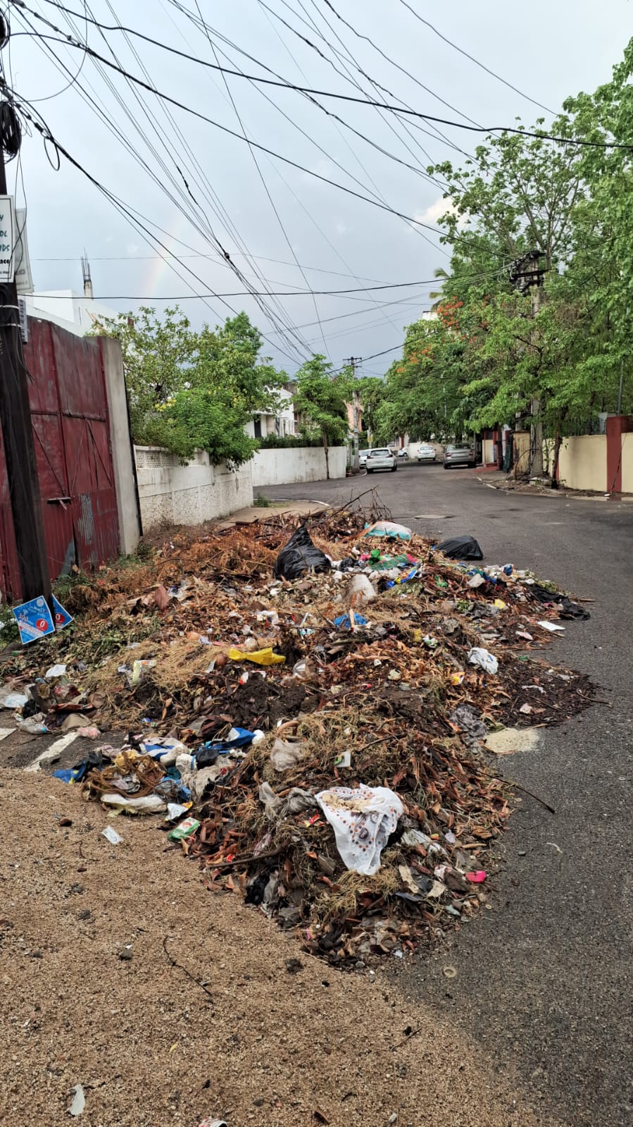Garbage remains unremoved near Panchavati Park for 15 days, blocking 30 ...