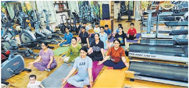 Steps towards Yoga: A week-long special camp at Laxmi Vihar ahead of ...