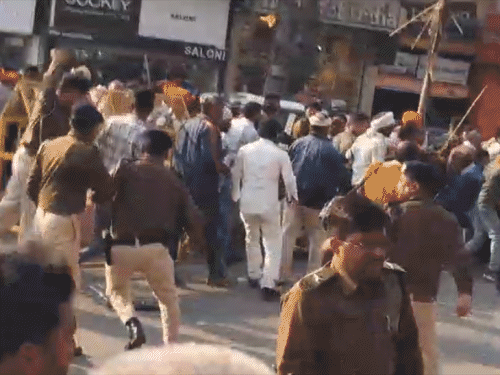 Patna Dakbungalow Chauraha CM House March | Police Deployed