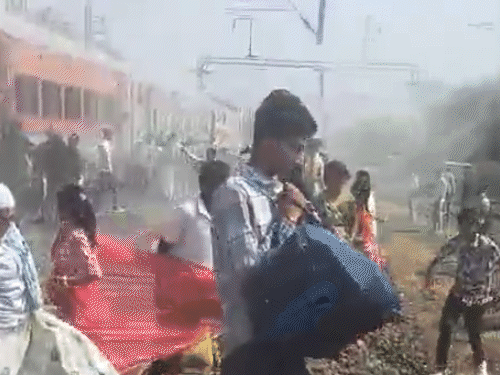 Train Emergency Brake Causes Panic; Smoke Erupts, Passengers Jump Tracks