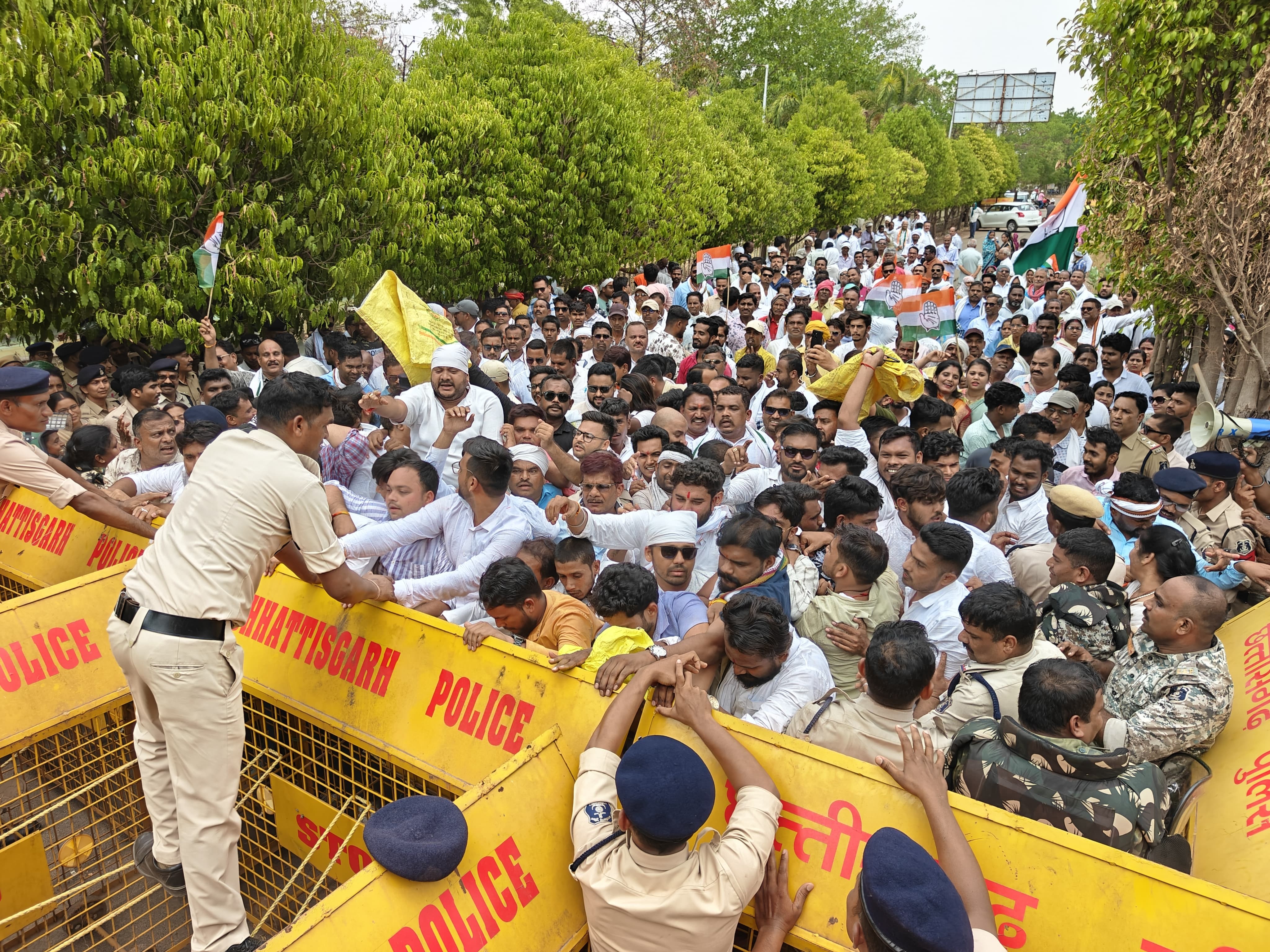 Dhamtari Congress Protest Inflation | Petrol-Diesel, Bijli, Khad
