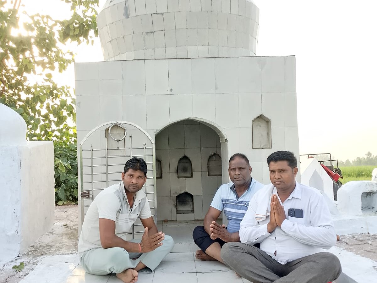 Bahsuma Shri Phool Singh Devta Badi Chhat Bhandara Prasad Vitran