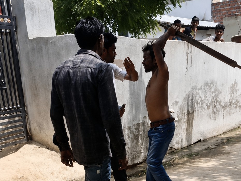 UP Bijli Vibhaag Attack Hathras | Nagla Durjiya Village