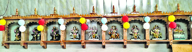Installation of Lord Ganesha, Riddhi-Siddhi and Navagraha idols at ...