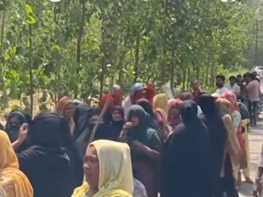 Charathwal Sikandarpur Village Protest | Liquor Shop Construction Opposed