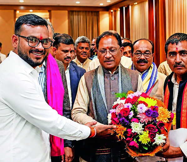 Demand: Manpur should be made a Nagar Panchayat