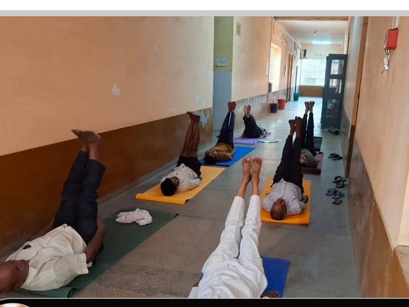 Data Ganj Yoga Day Celebrated | Community Health Center & Ayurvedic ...