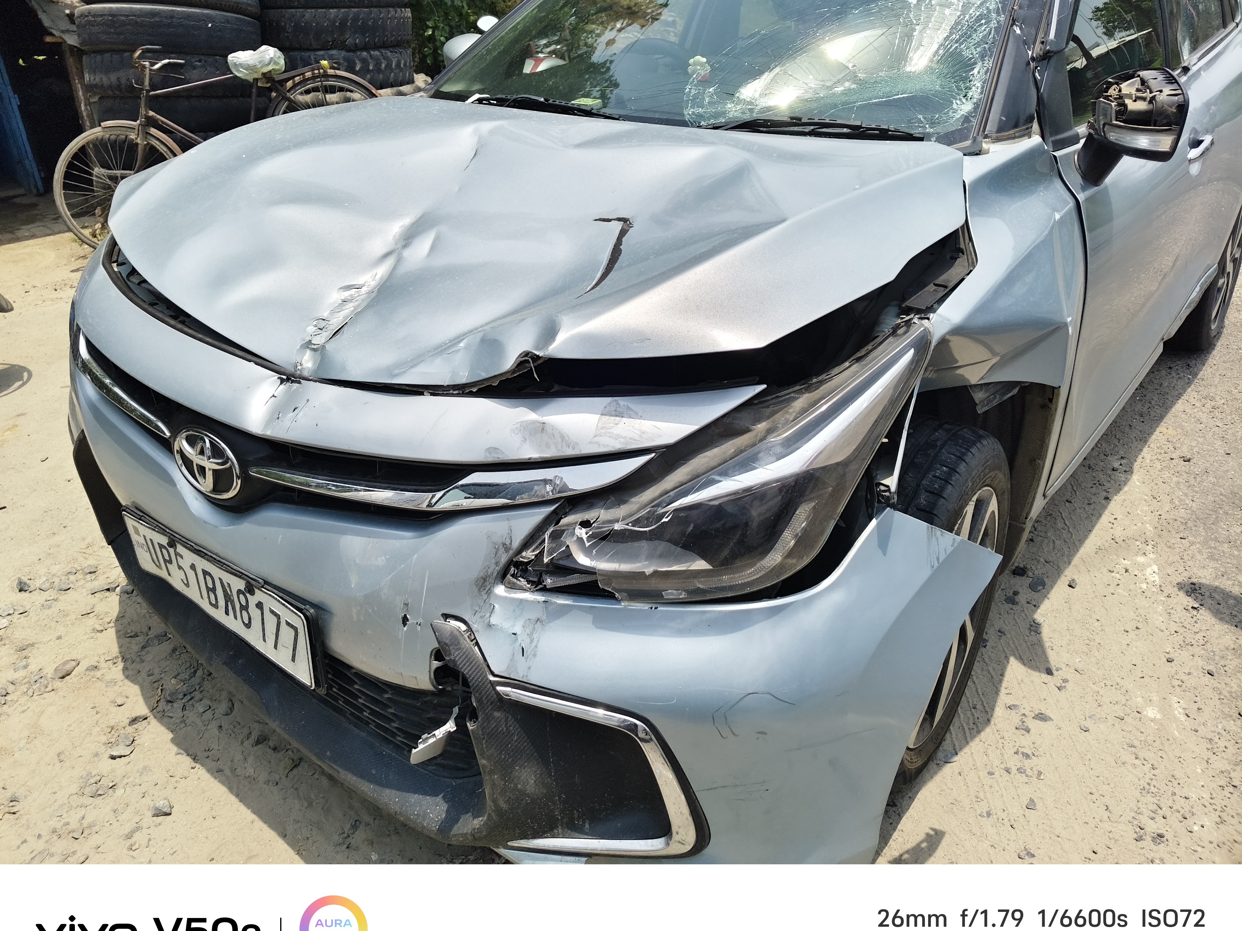 Basti Gaura Choraha Accident: Car & E-Rickshaw Collision, Passengers Safe