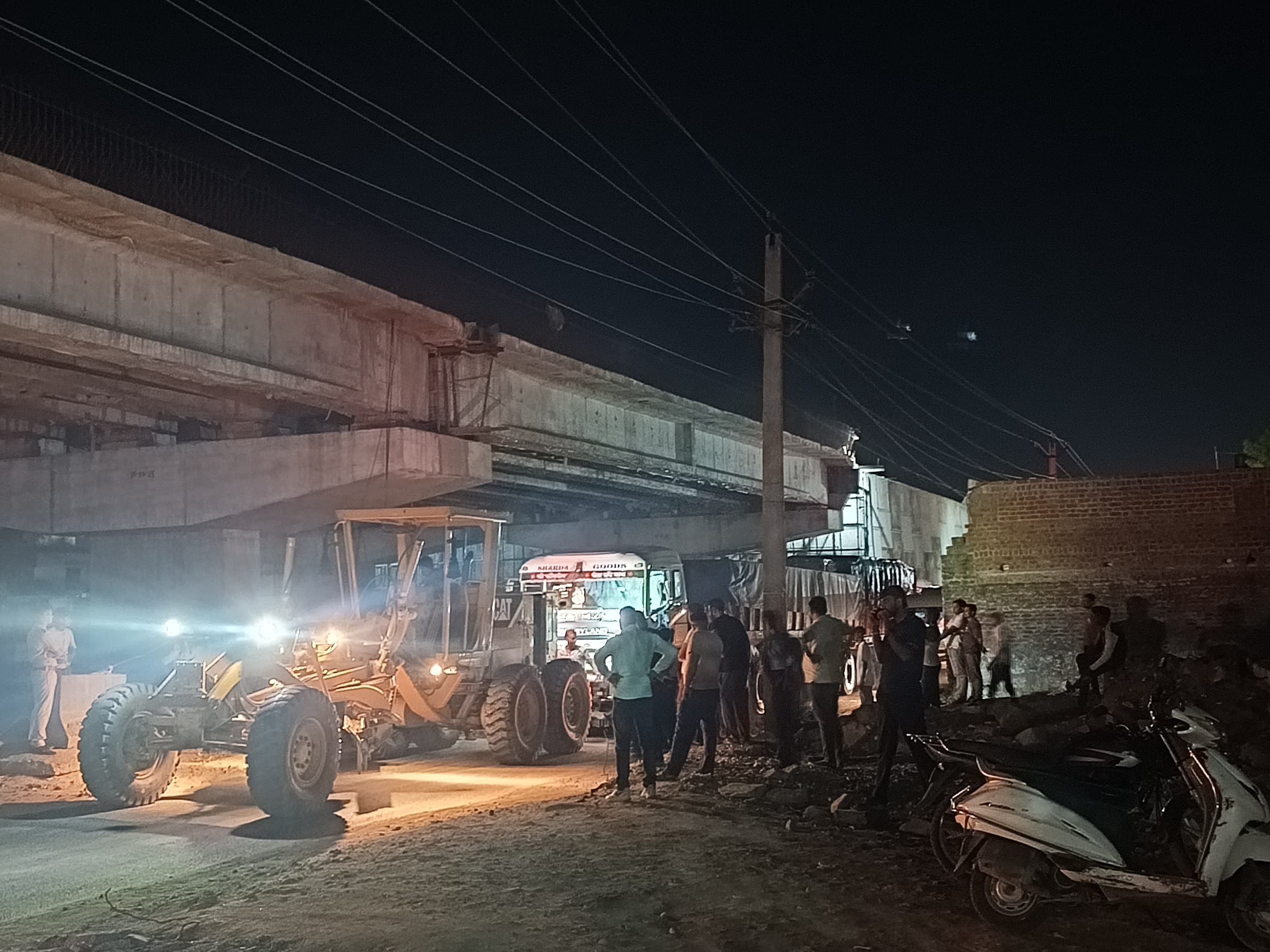 Sirohi National Highway Jam | Truck Fault Causes 1-Hour Traffic Halt