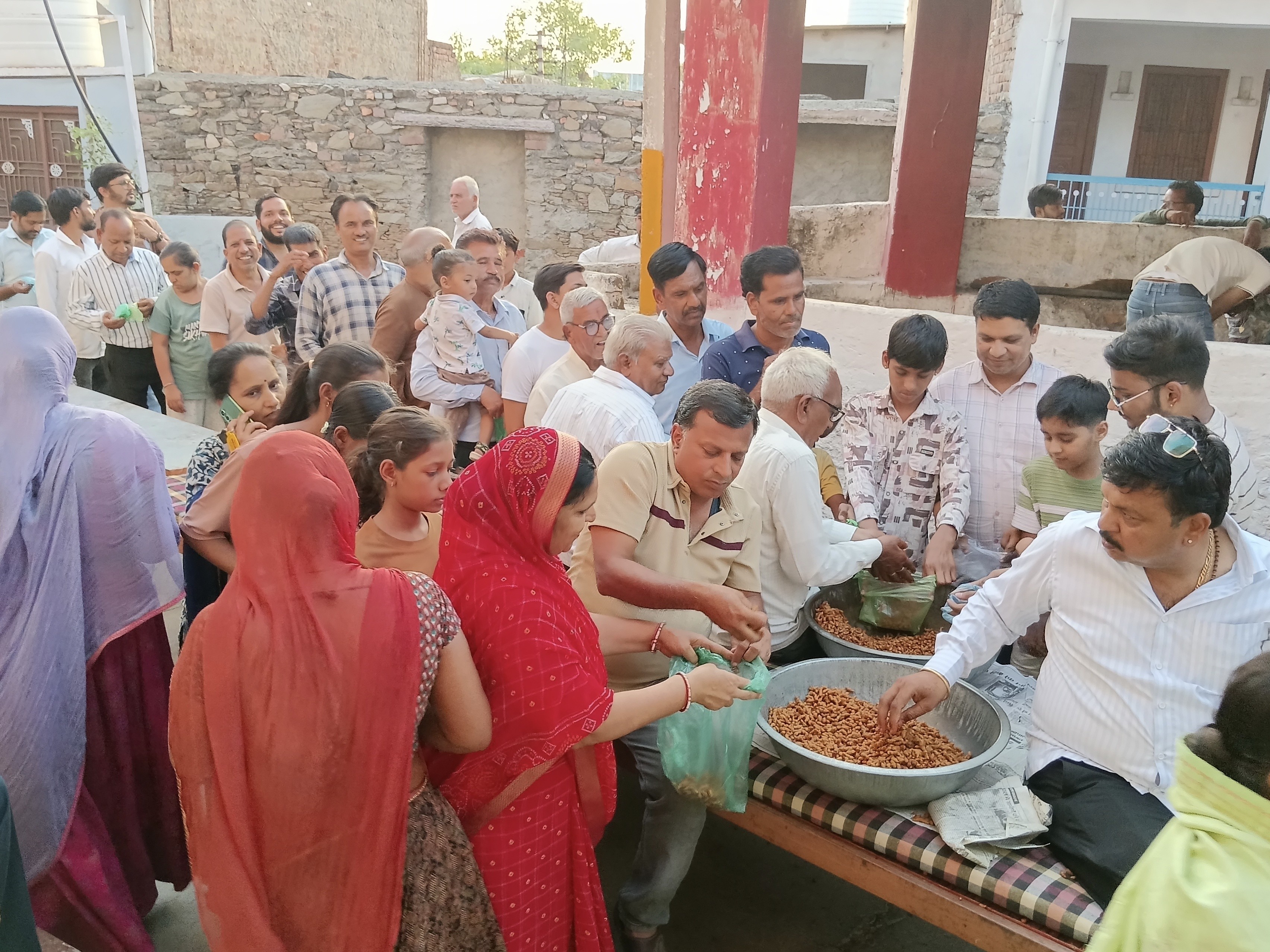 Kapasan Bheruji Mandir Annoot Festival | Besan Pakodi Bhog